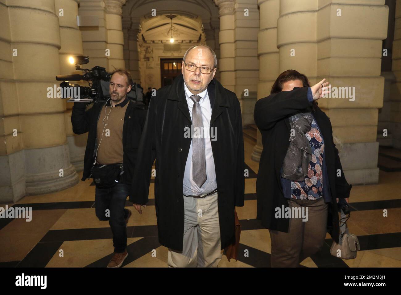Christian Van Eyken et Sylvia Boigelot, de UF, photographiés au début du procès contre Christian ...