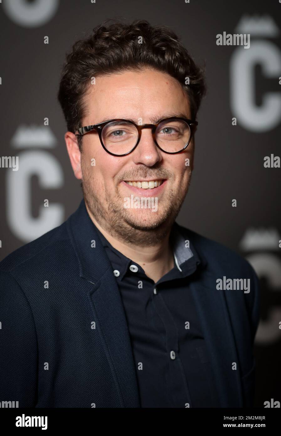 Futur Charleroi PS sureau Thomas Parmentier pose pour le photographe ...