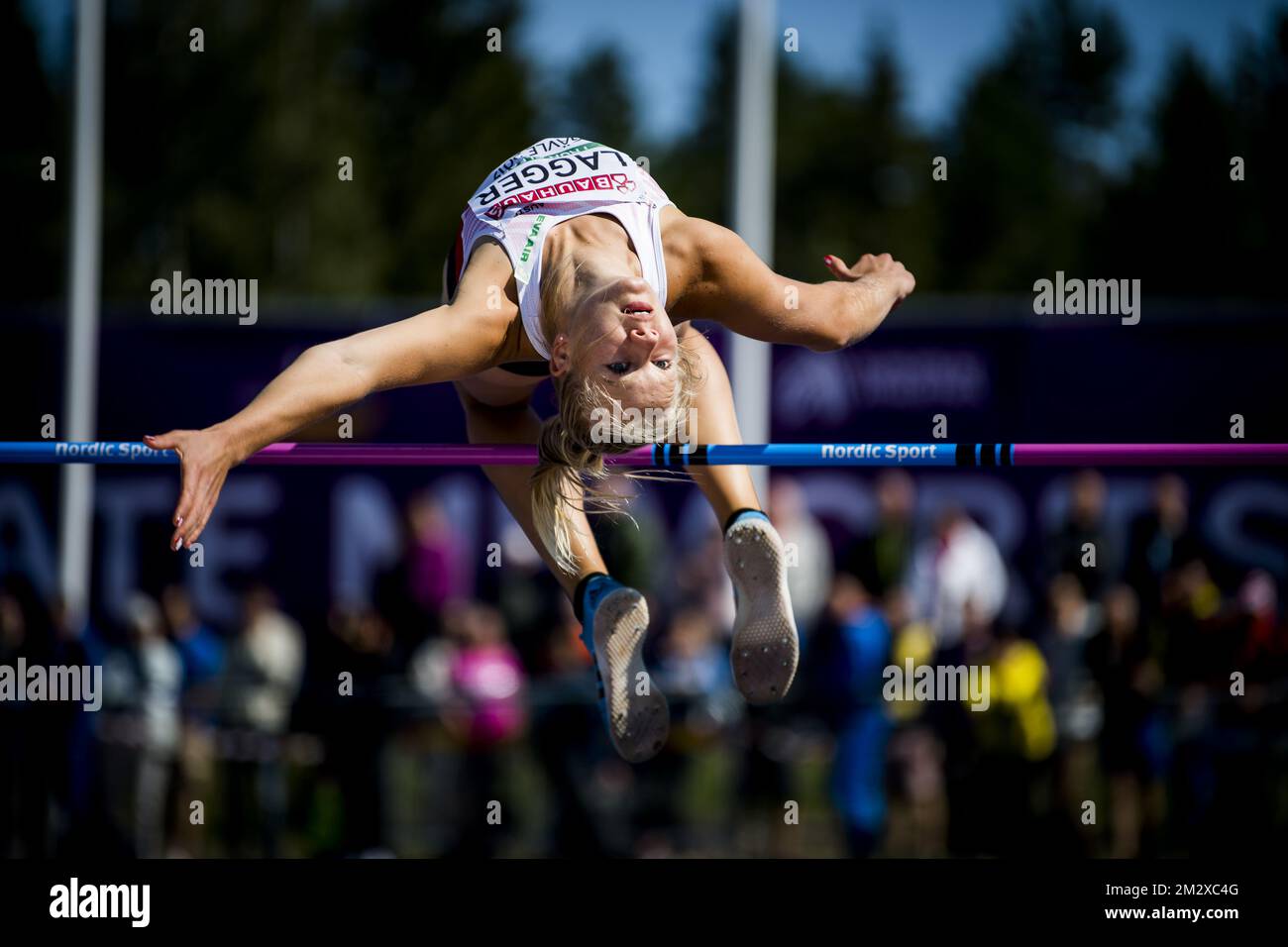 Sarah Lagger photographiée en action lors de l'épreuve de saut en ...