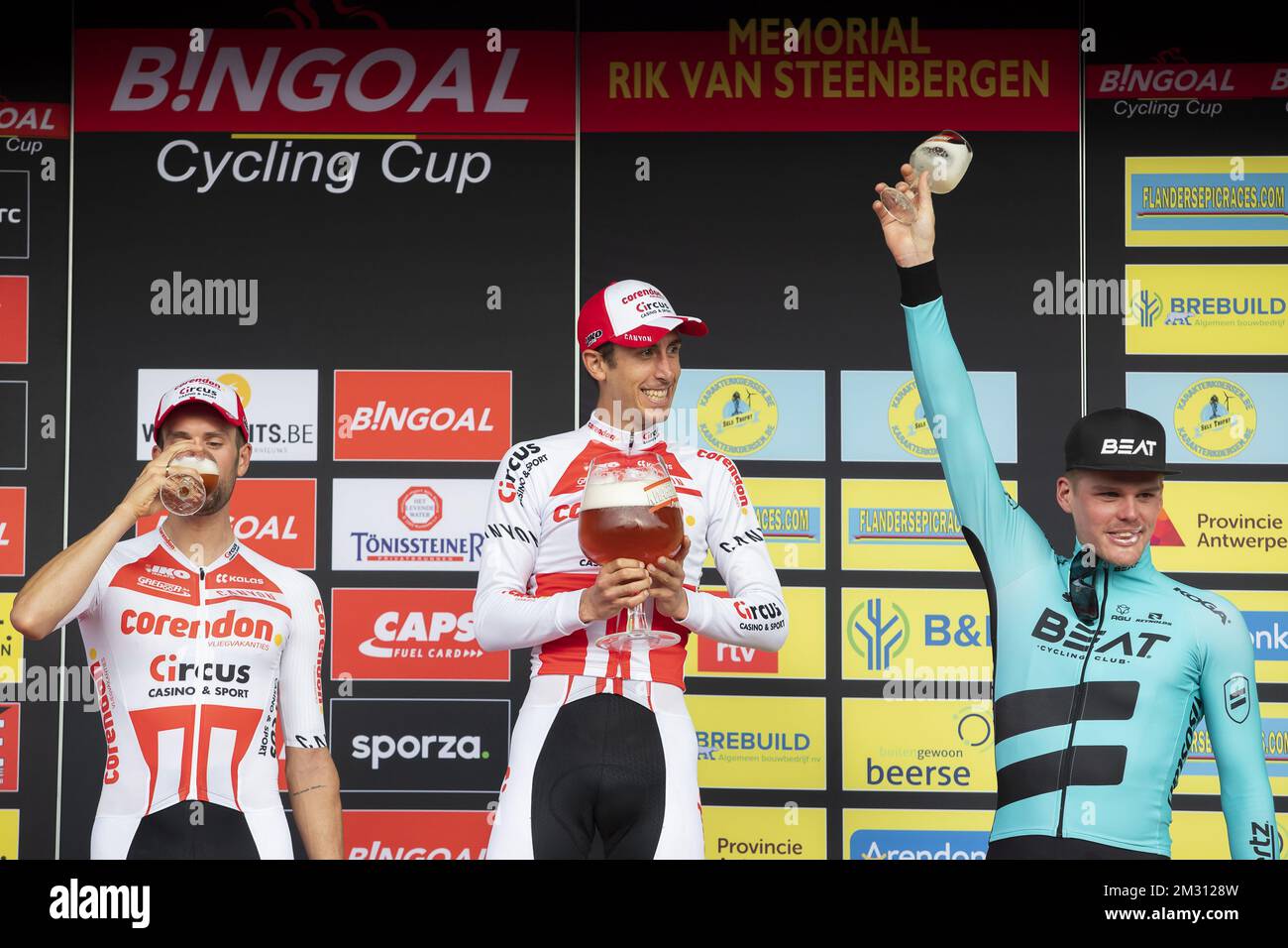 Le Belge Jimmy Janssens de Corendon-Circus, le Belge Dries de Bondt de ...