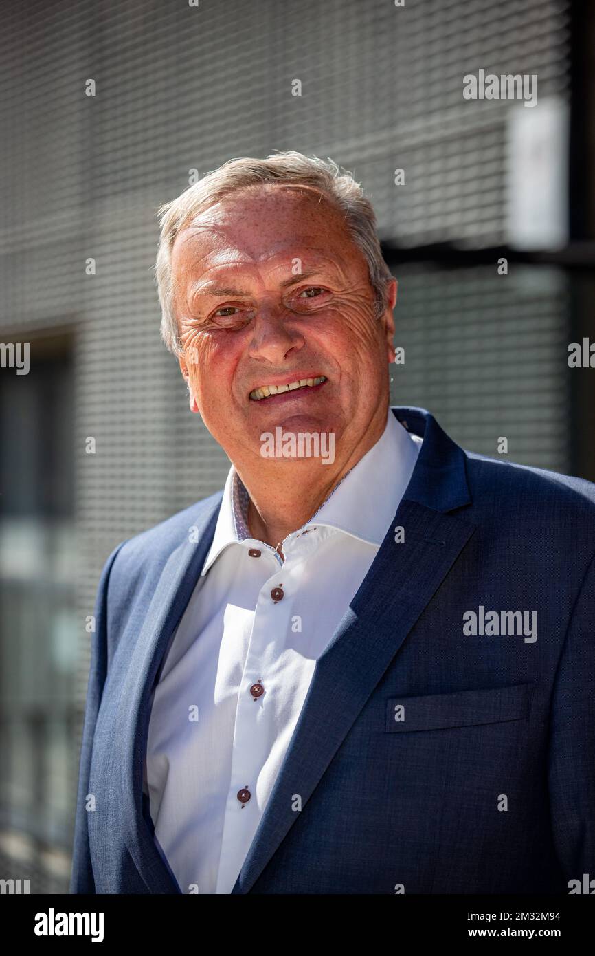 Chris Jonckheere de Kon BC Gistel Oostende Duva fruit pose lors d'une ...