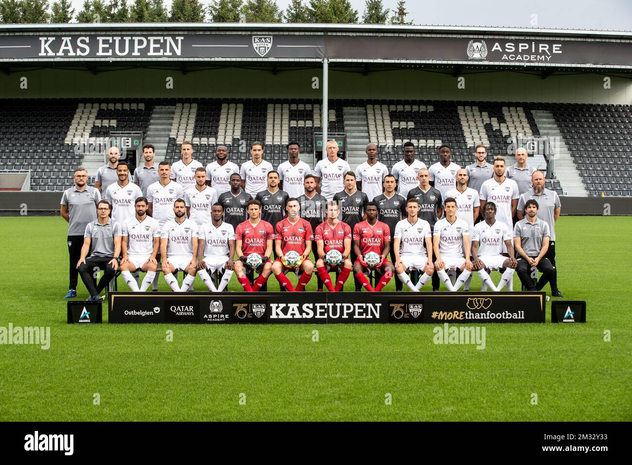 (Rang supérieur G-D), Scott Nicoll, physiothérapeute Jose Luis Rubio ...