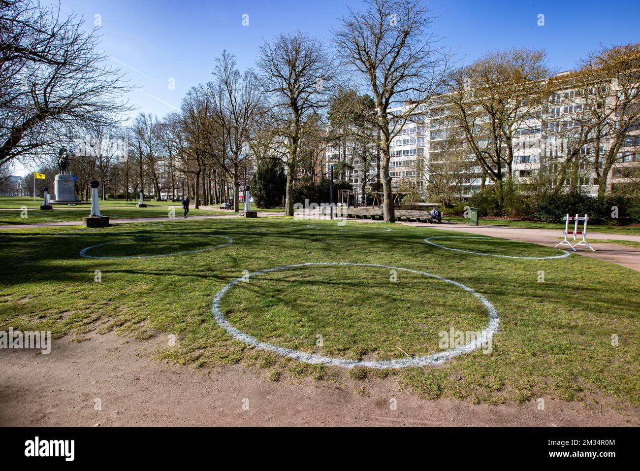 Bulles de distanciation sociale Banque de photographies et d’images à ...