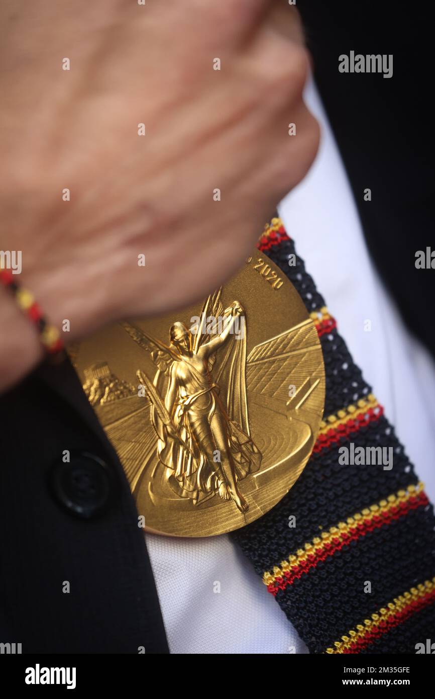 L'illustration montre la médaille d'or lors des célébrations de la ...