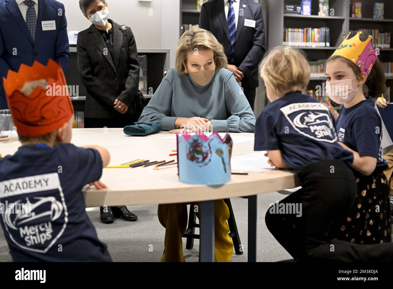 La reine Mathilde de Belgique photographiée à l'Académie Mercy Ship ...
