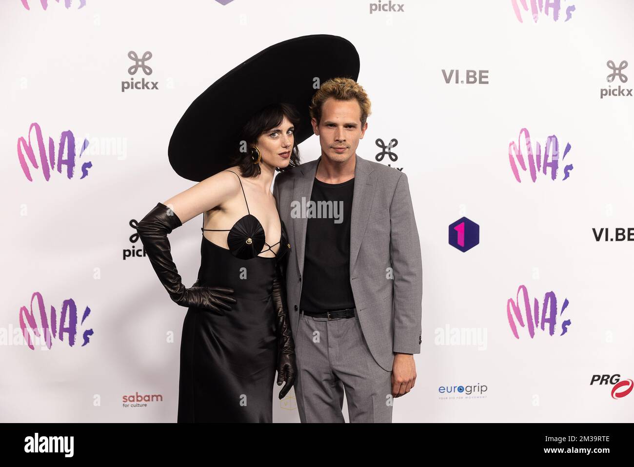 Sylvie Kreusch et une amie photographiée sur le tapis rouge à l'arrivée de l'édition 14th du MIA ...
