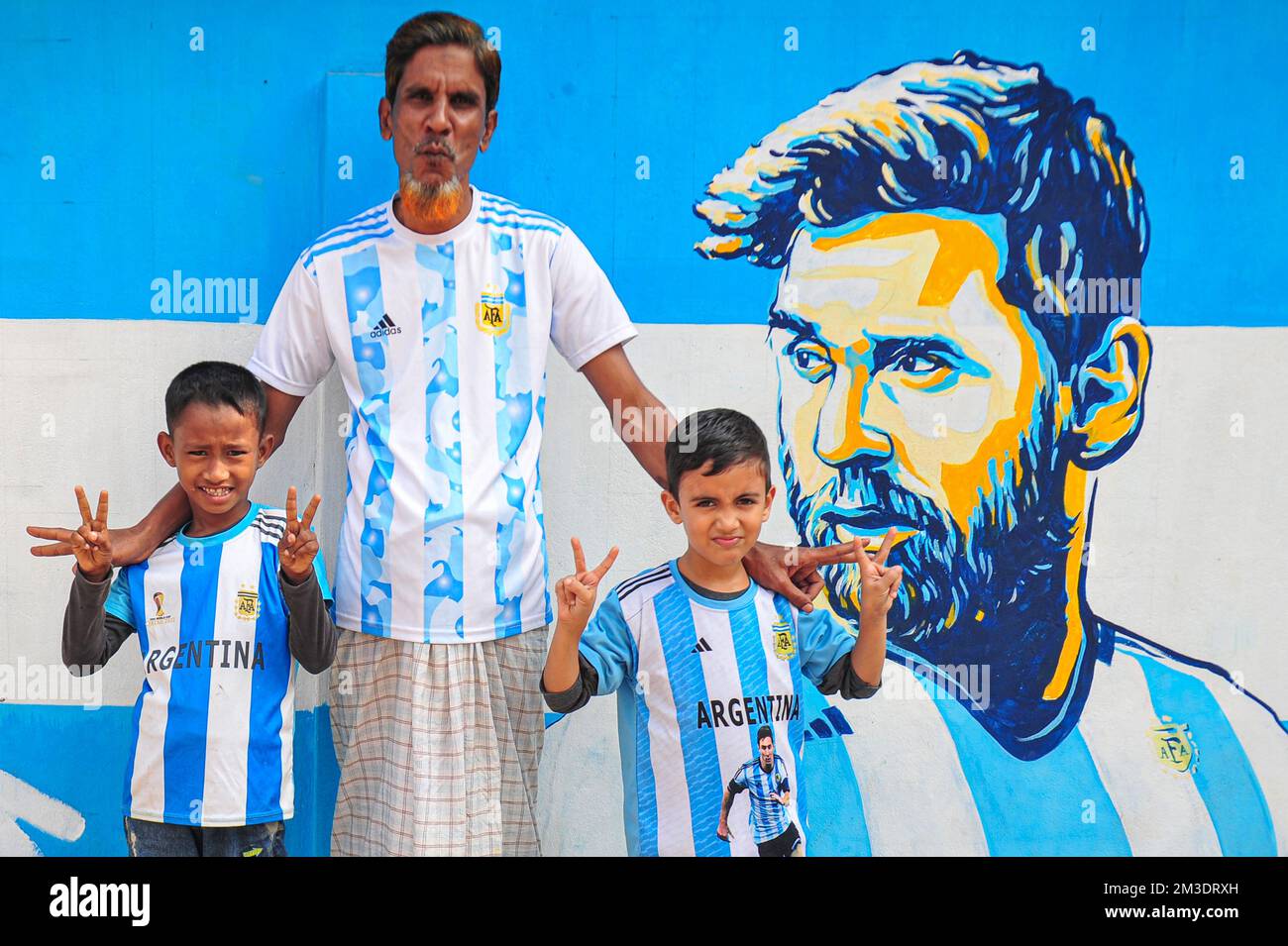 Non exclusif: 14 décembre 2022 à Sylhet, Bangladesh: Argentine fans ...