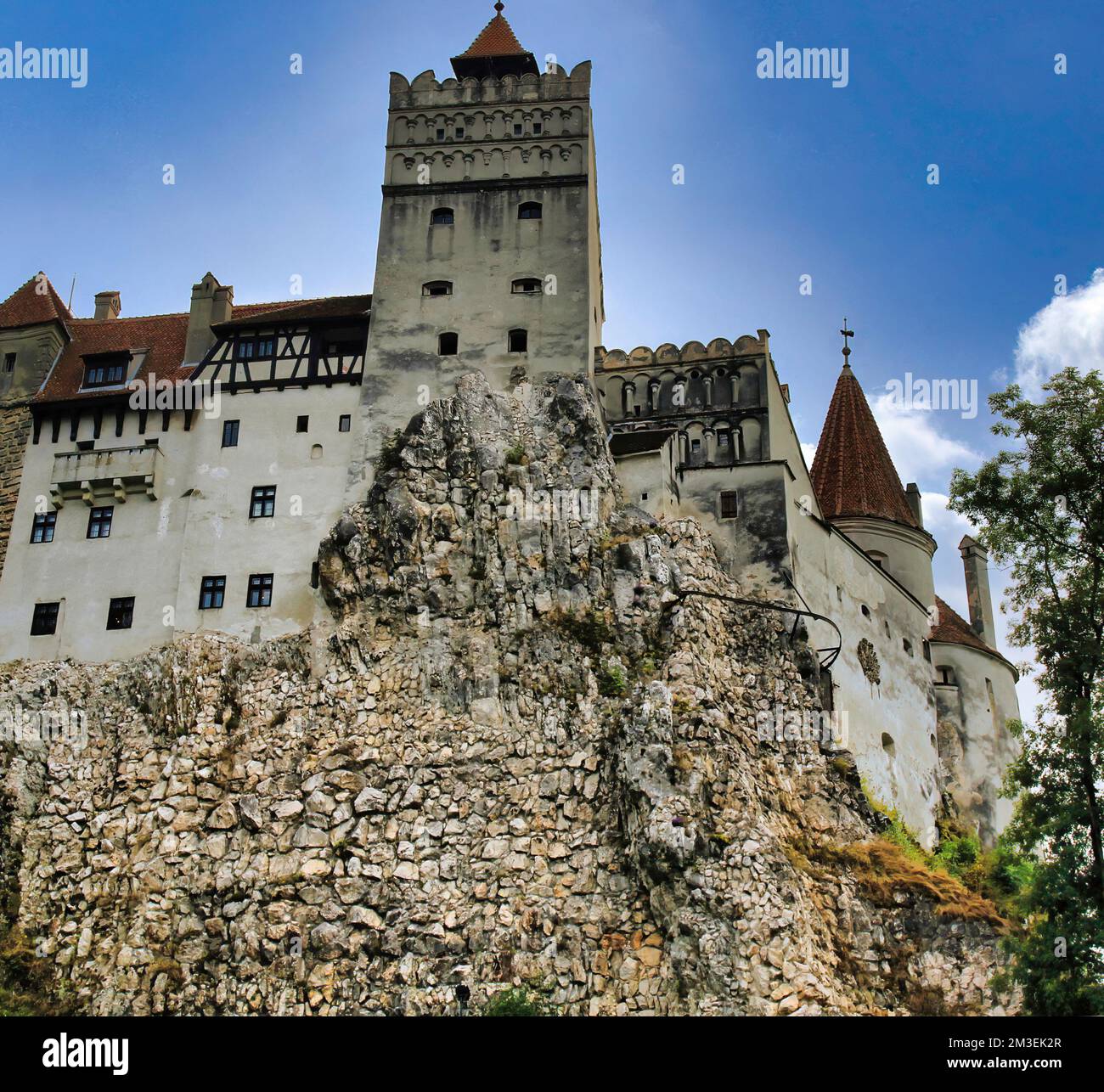 Le château de Bran, connu sous le nom de château de Dracula, est la ...