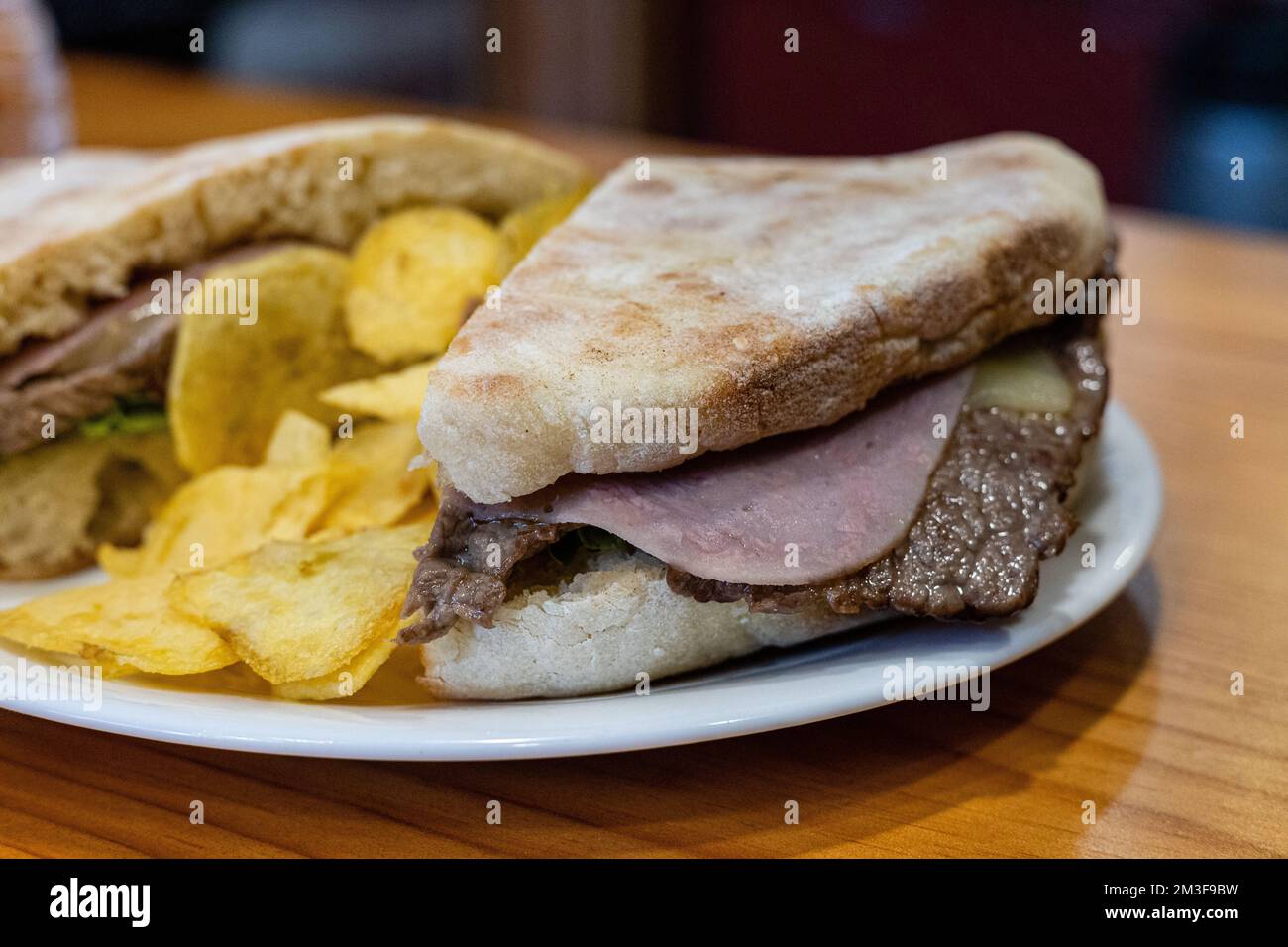 Bolo do caco steak Banque de photographies et d’images à haute ...