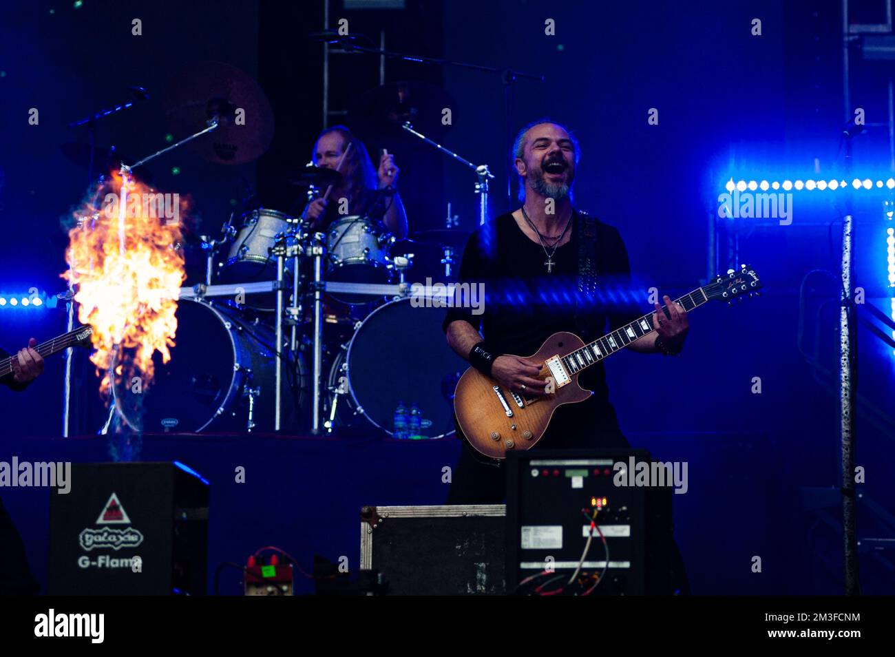 Le groupe de Metal Titan se produit le jour de la clôture du festival ...