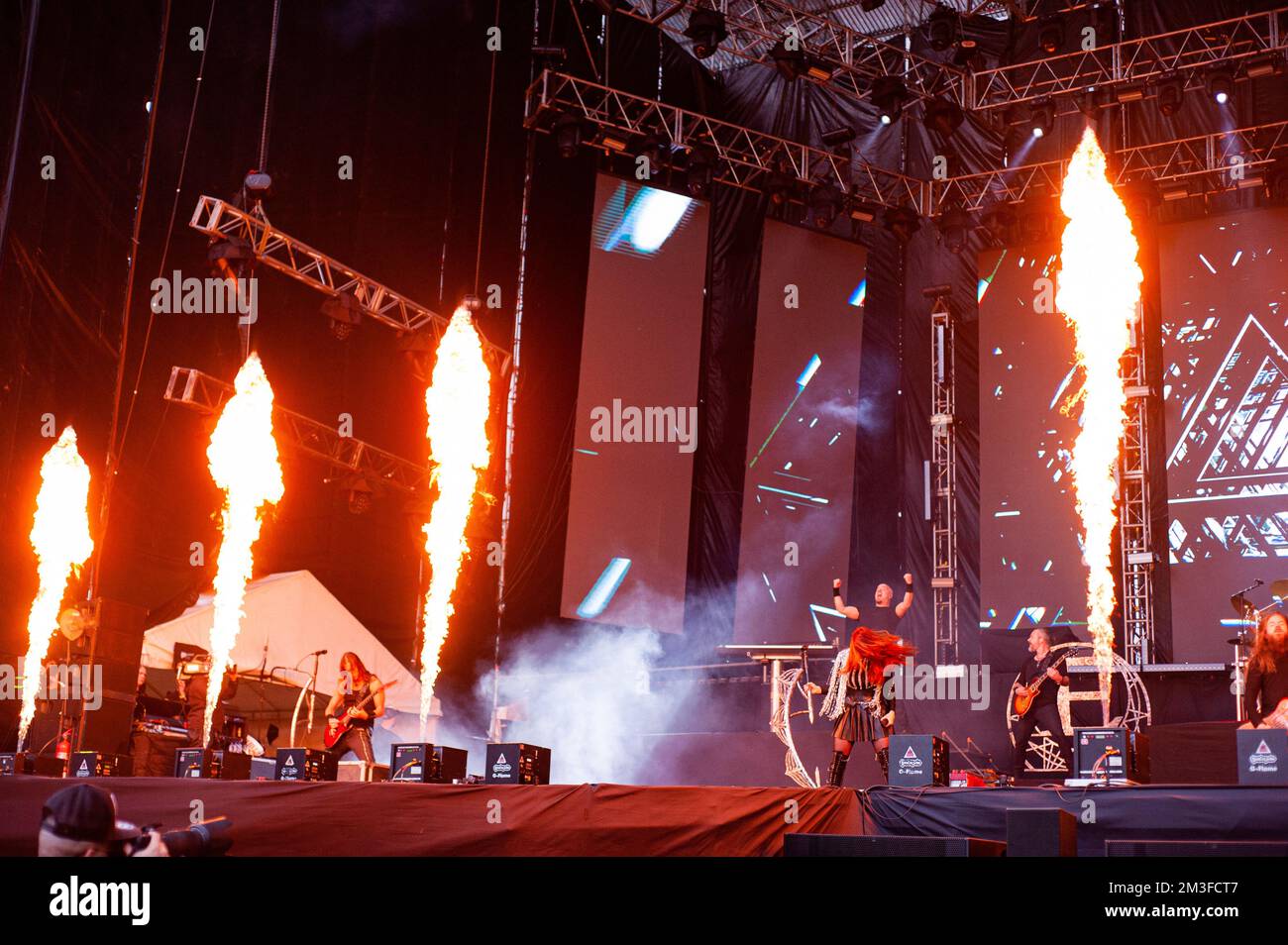 Le groupe de Metal Titan se produit le jour de la clôture du festival ...