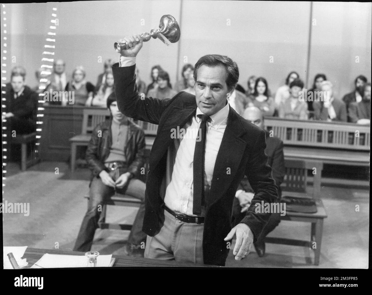 DAS Fernsehgericht tagt 'Erpressung' - Arthur Wasmuth (Adrian Hoven ...