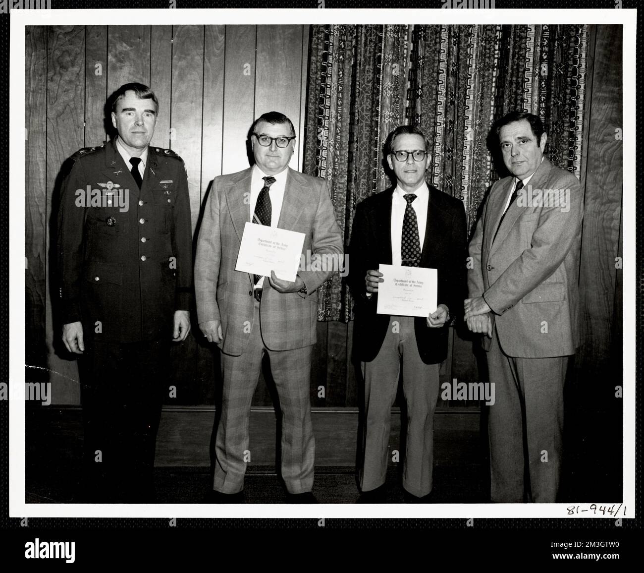 Certificat de service militaire Banque de photographies et d’images à ...