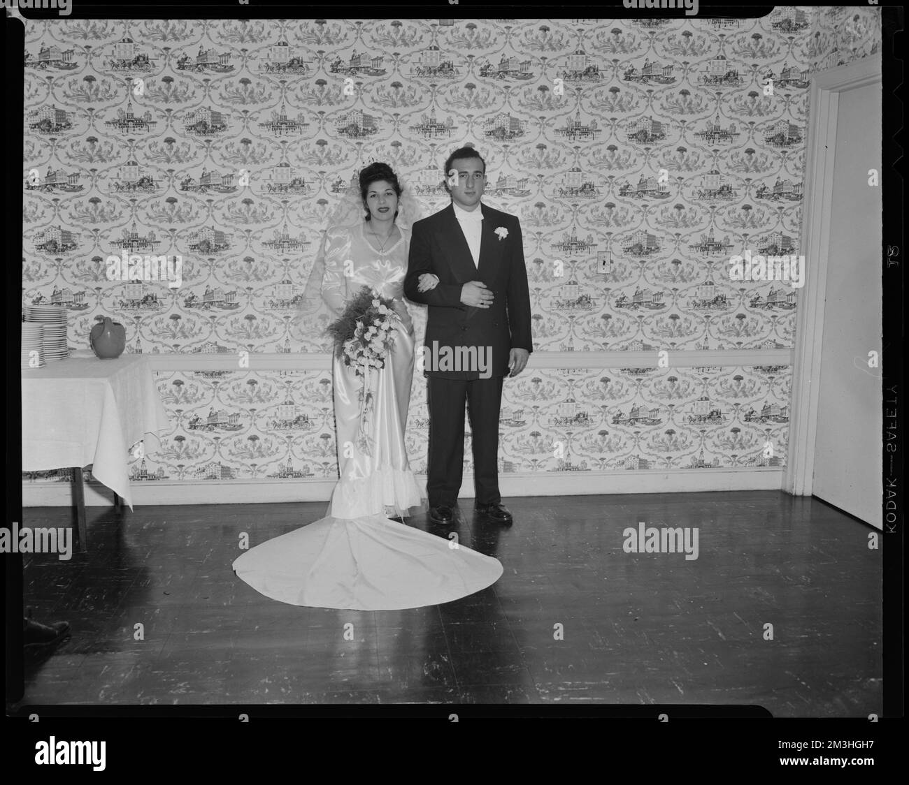 M. Joseph L. Sacco a épousé Mlle Martha Mahakian , épouses, marié ...