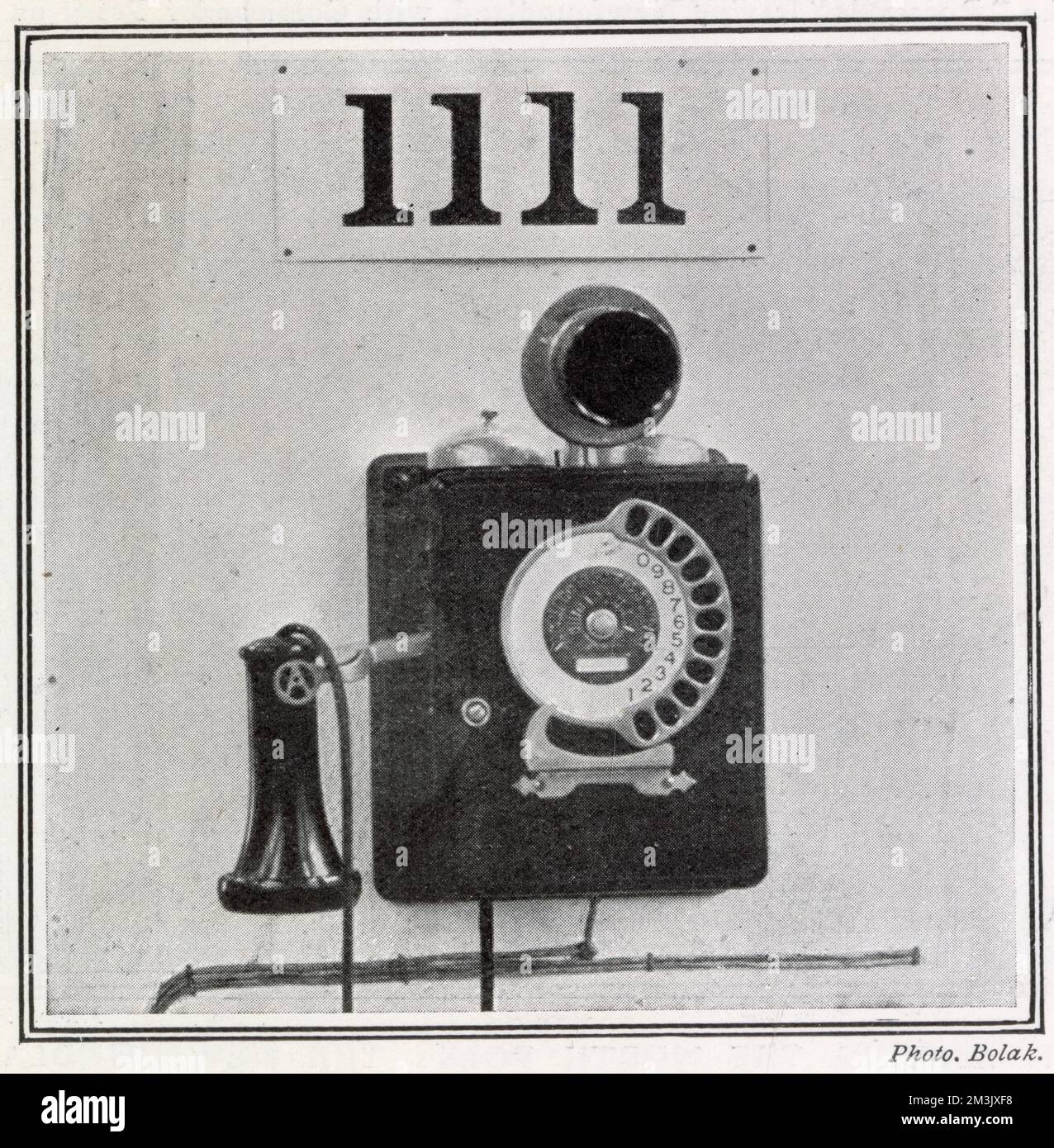 Photographie du premier système de central téléphonique automatique ...