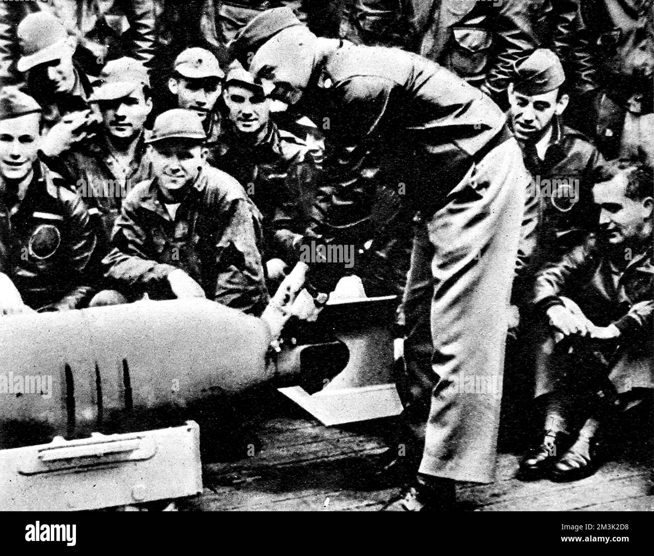 Lieutenant-colonel Jimmy Doolittle sur le pont du 'Hornet' Photo Stock ...