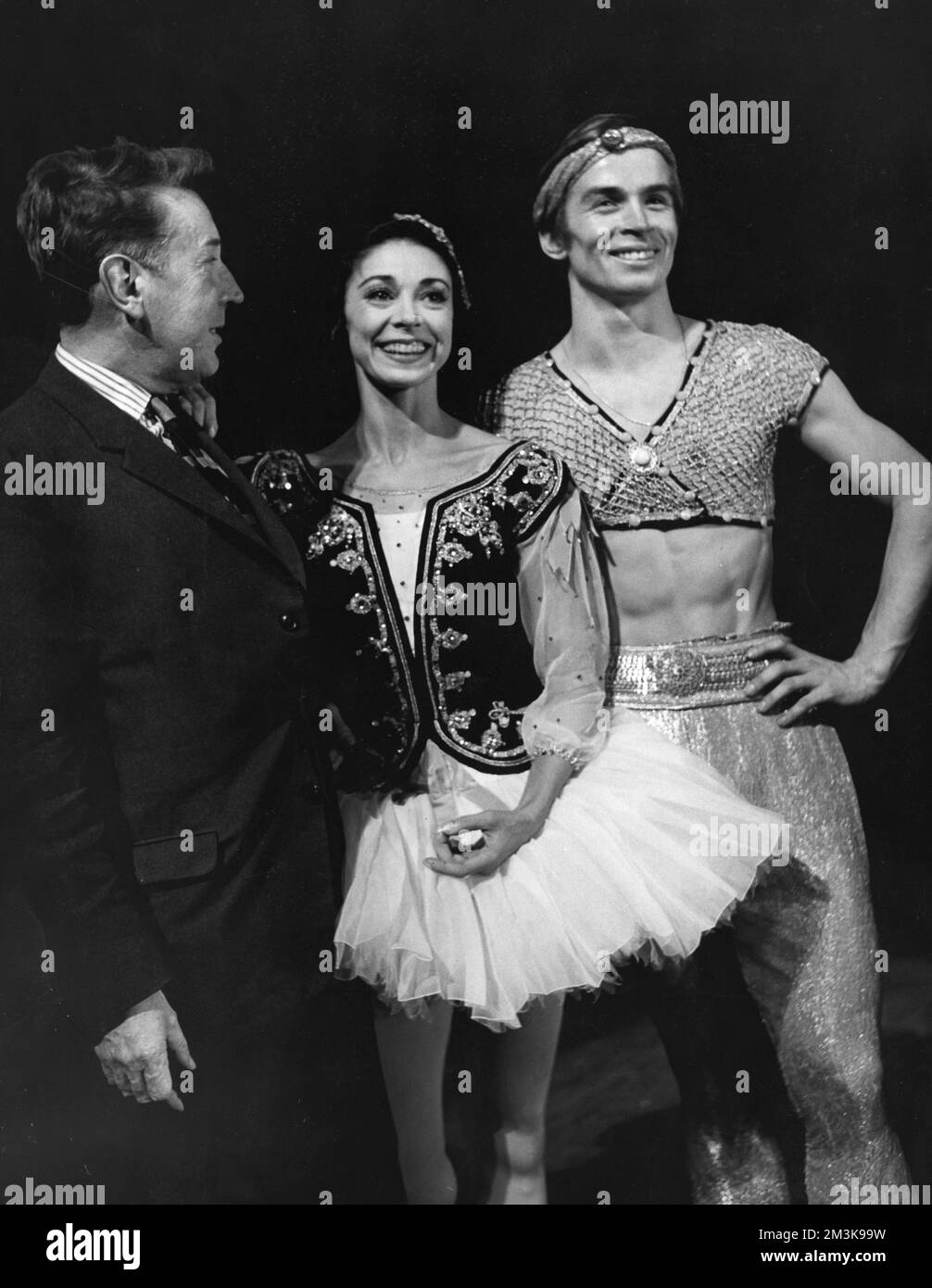 Rudolph nureyev ballet Banque d'images noir et blanc - Alamy