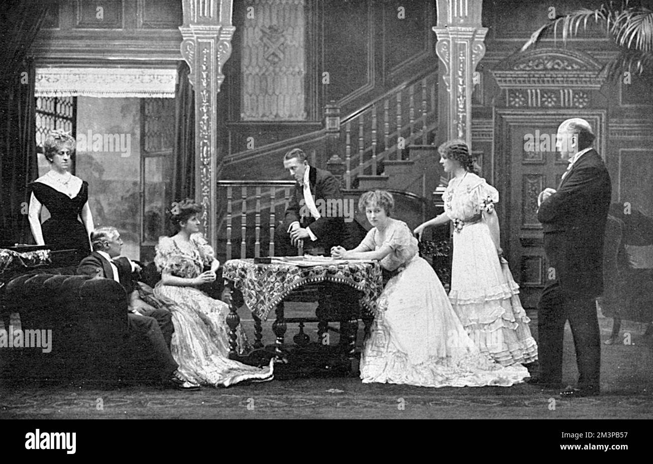 Amateur detective Banque d'images noir et blanc - Alamy