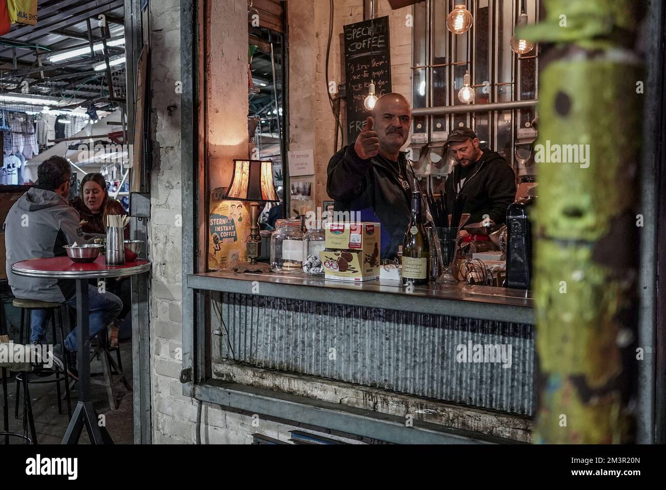 Tel Aviv, Israël. 16th décembre 2022. The Coffee in the Shuk shop ...