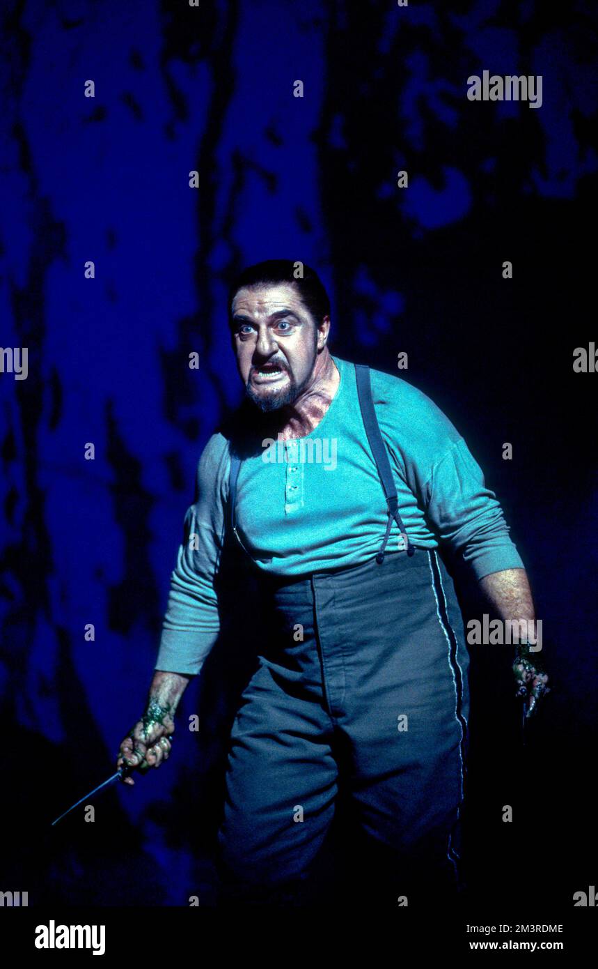 Malcolm Donnelly (Macbeth) dans MACBETH à l'Opéra National Anglais (ENO ...