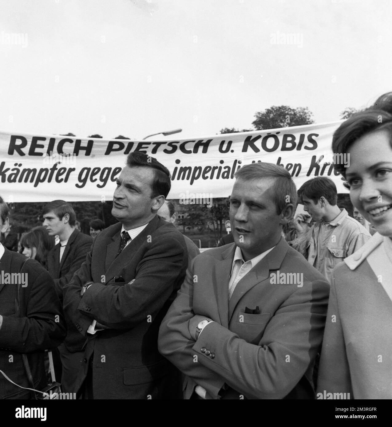 Le tournage des marins de Cologne Max Reichspietsch et Albin Koebes le ...