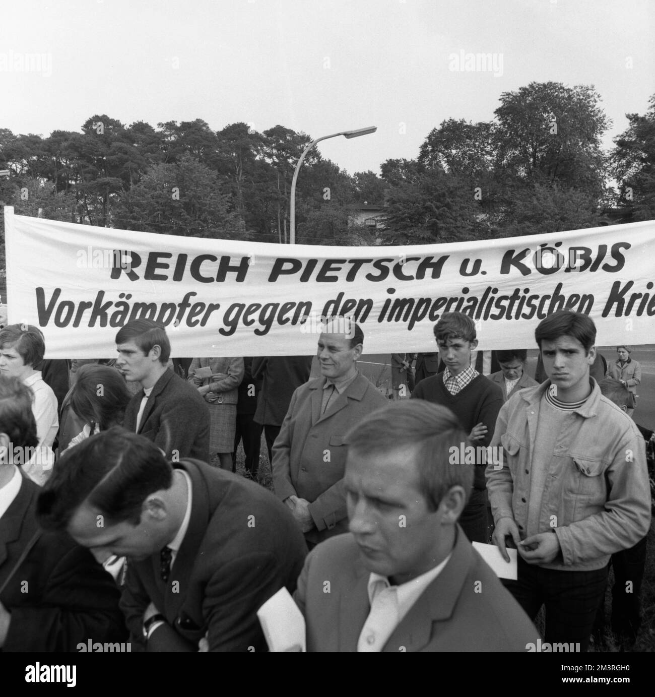 Le tournage des marins de Cologne Max Reichspietsch et Albin Koebes le ...