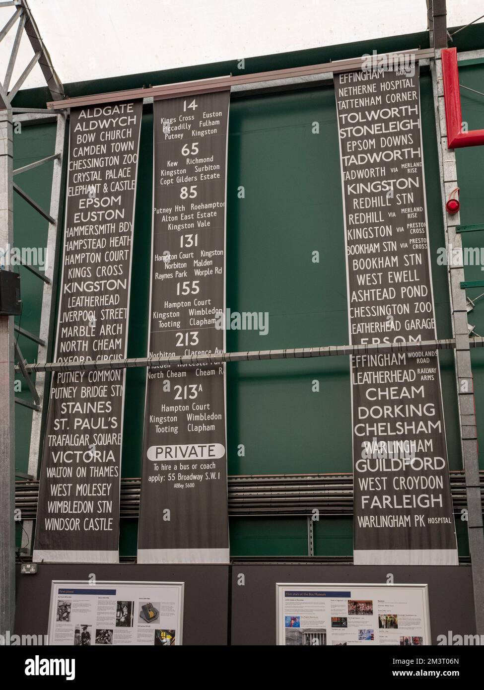 Hanging bus Banque de photographies et d’images à haute résolution - Alamy