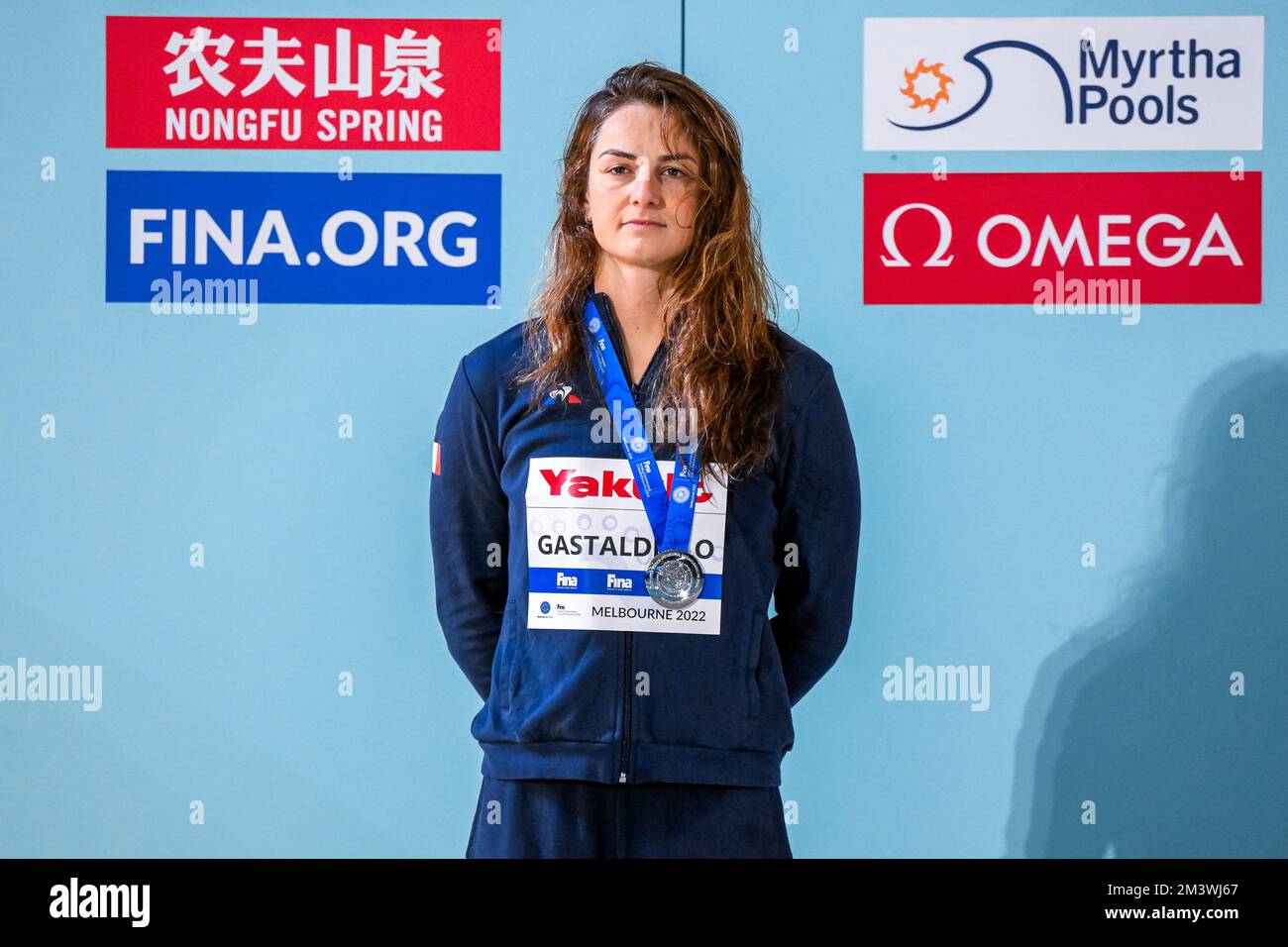Beryl Gastaldello, de France, se tient à la médaille d'argent après avoir concourti à la finale ...