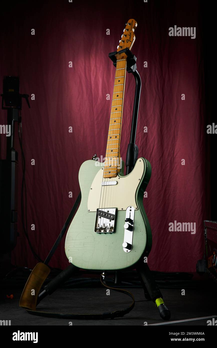 GEM Archer, ancien guitariste Oasis et membre de Noel Gallagher's High ...