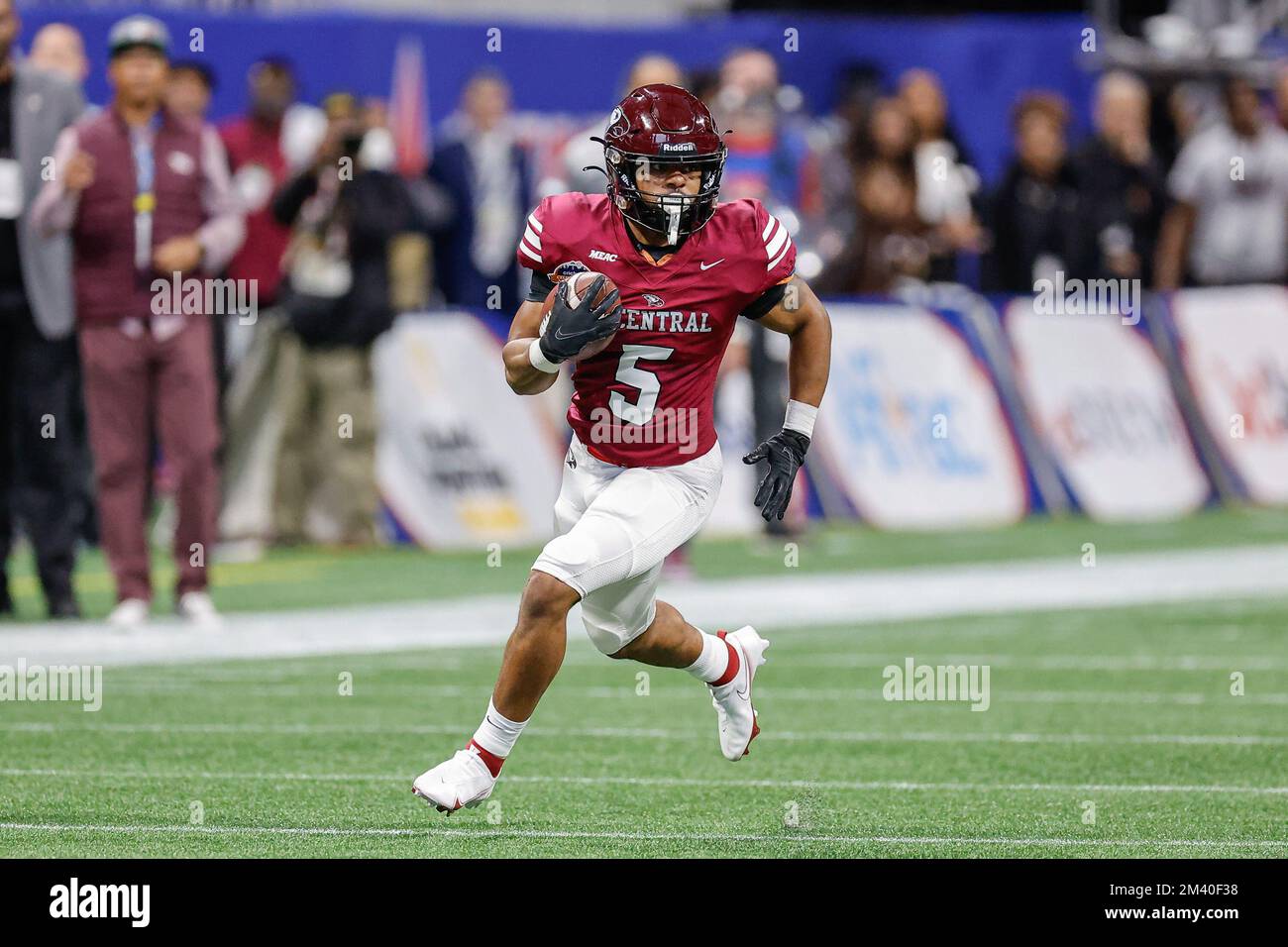 17 décembre 2022: NC Central Latrell collier (5) court pour le yardage ...