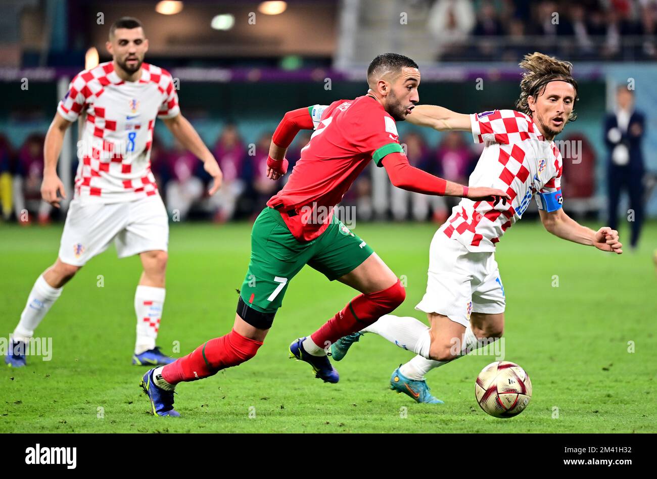 DOHA, QATAR - DÉCEMBRE 17 : Hakim Ziyech du Maroc est en compétition ...