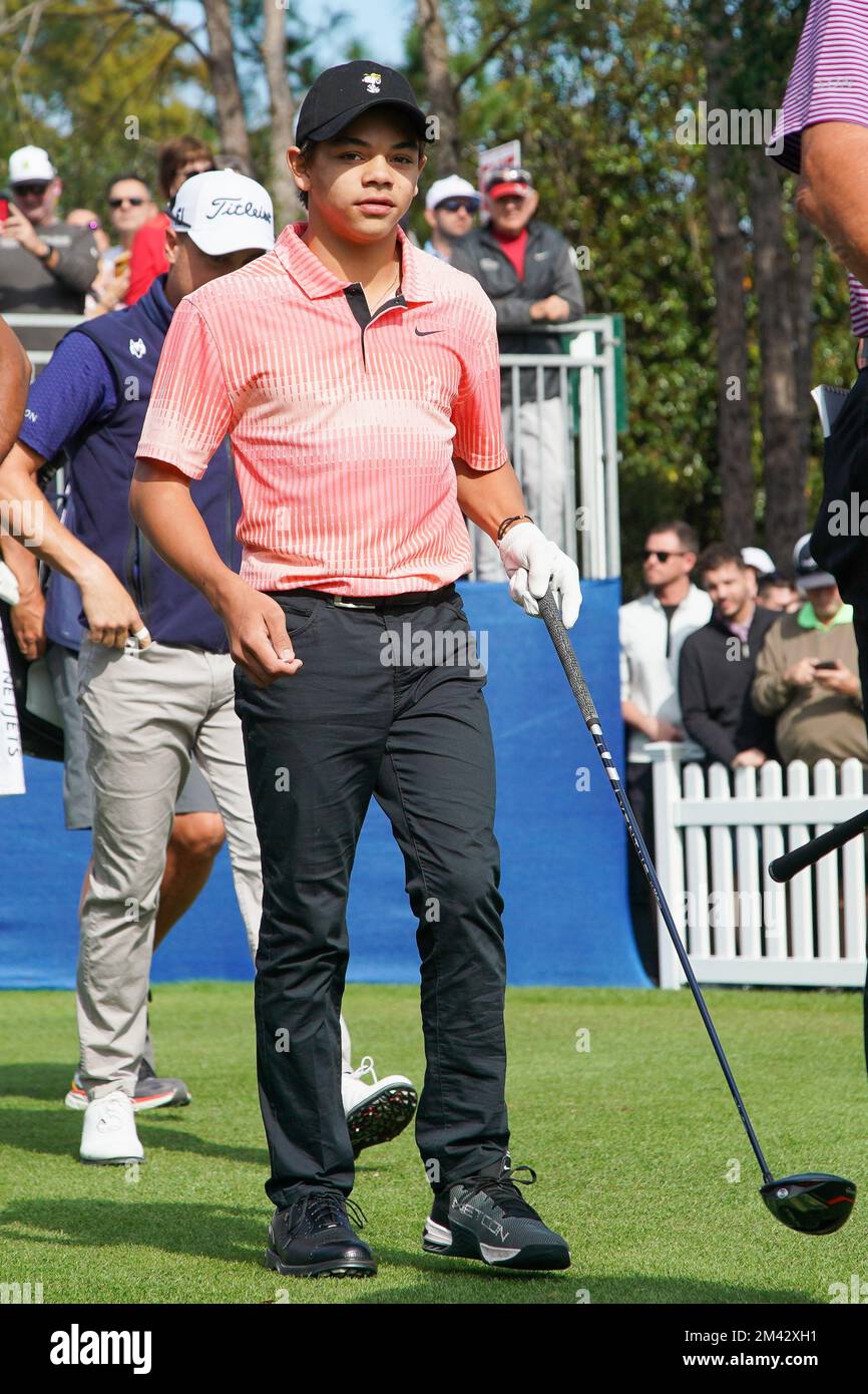 Charlie tee Banque de photographies et d’images à haute résolution - Alamy