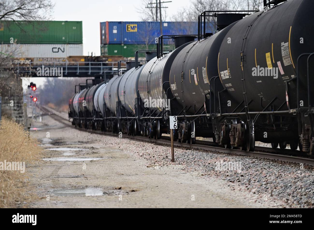 Freight railroad viaduct Banque de photographies et d’images à haute ...