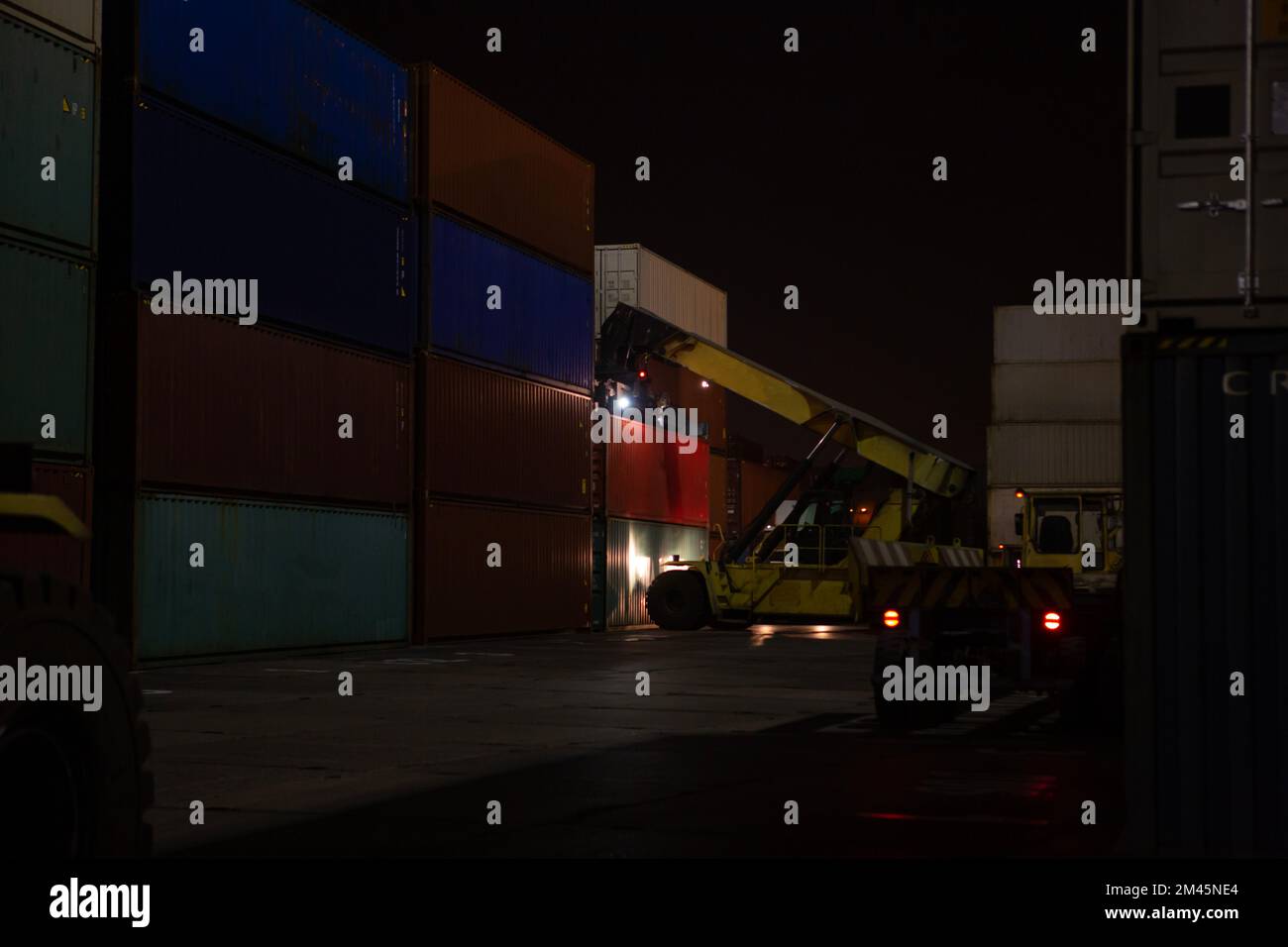 Stacker crane Banque de photographies et d’images à haute résolution ...