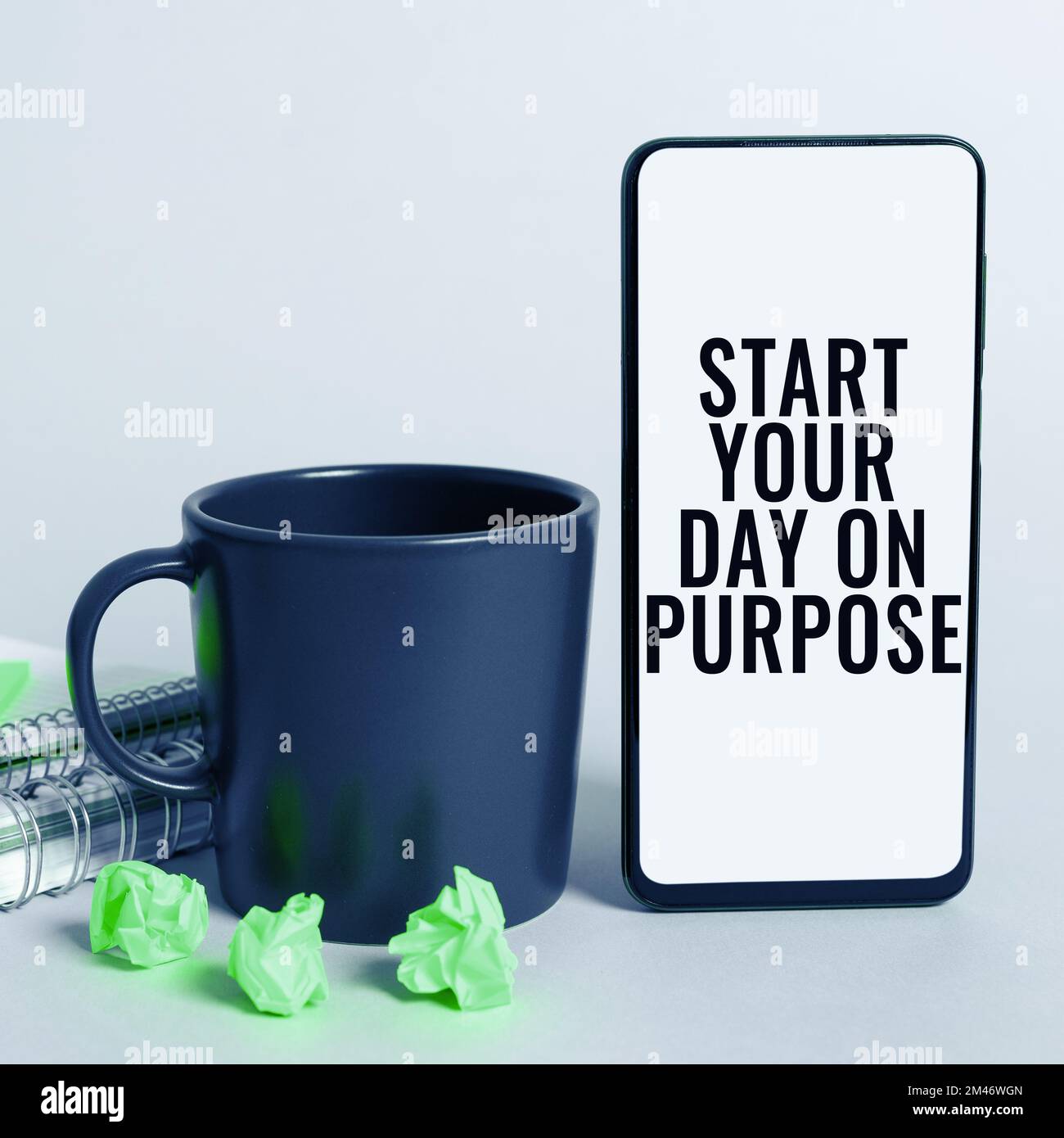 Écriture affichage du texte commencez votre journée sur objectif. Mot ...