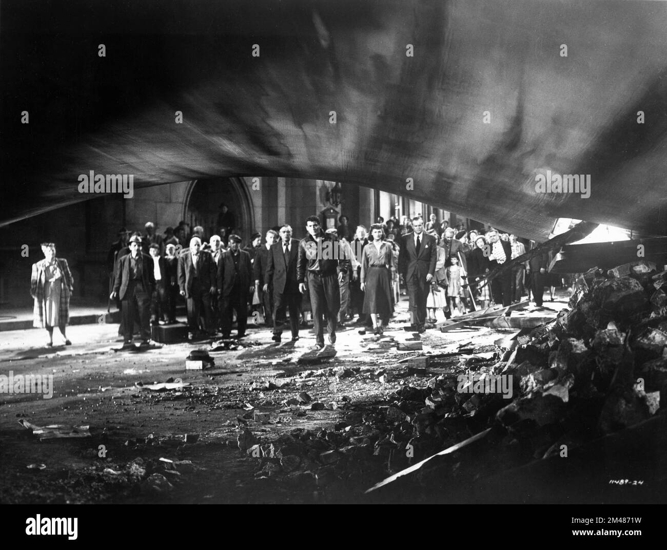 GENE BARRY et ANN ROBINSON dans LA GUERRE DES MONDES 1953 réalisateur ...