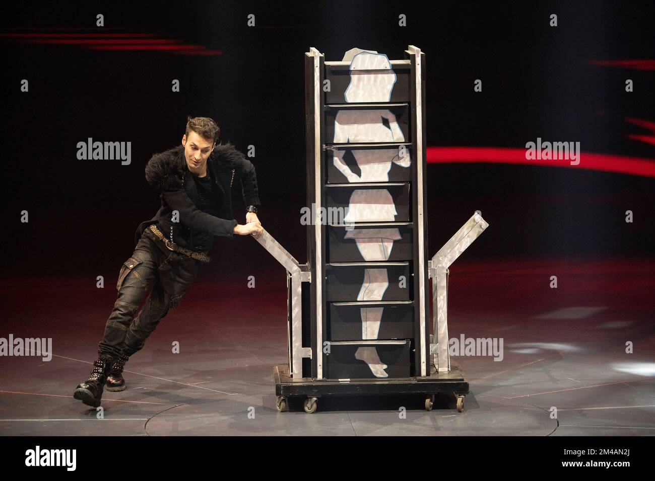 Andrew BLAKE, illusionniste, magicien, magicien, le cirque Flic Flac se ...