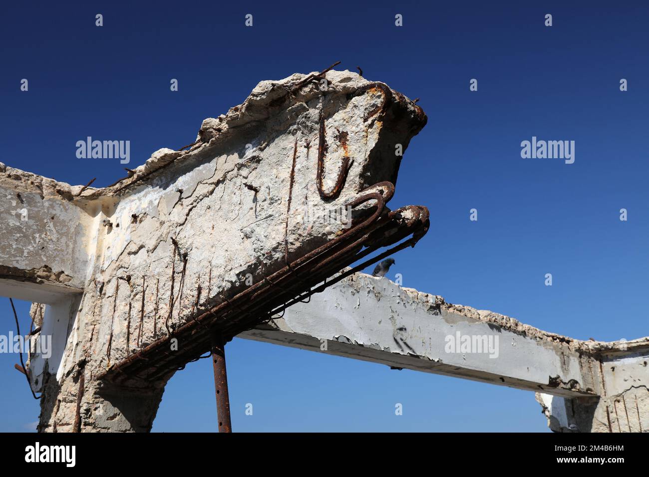 Concrete spalling Banque de photographies et d’images à haute ...
