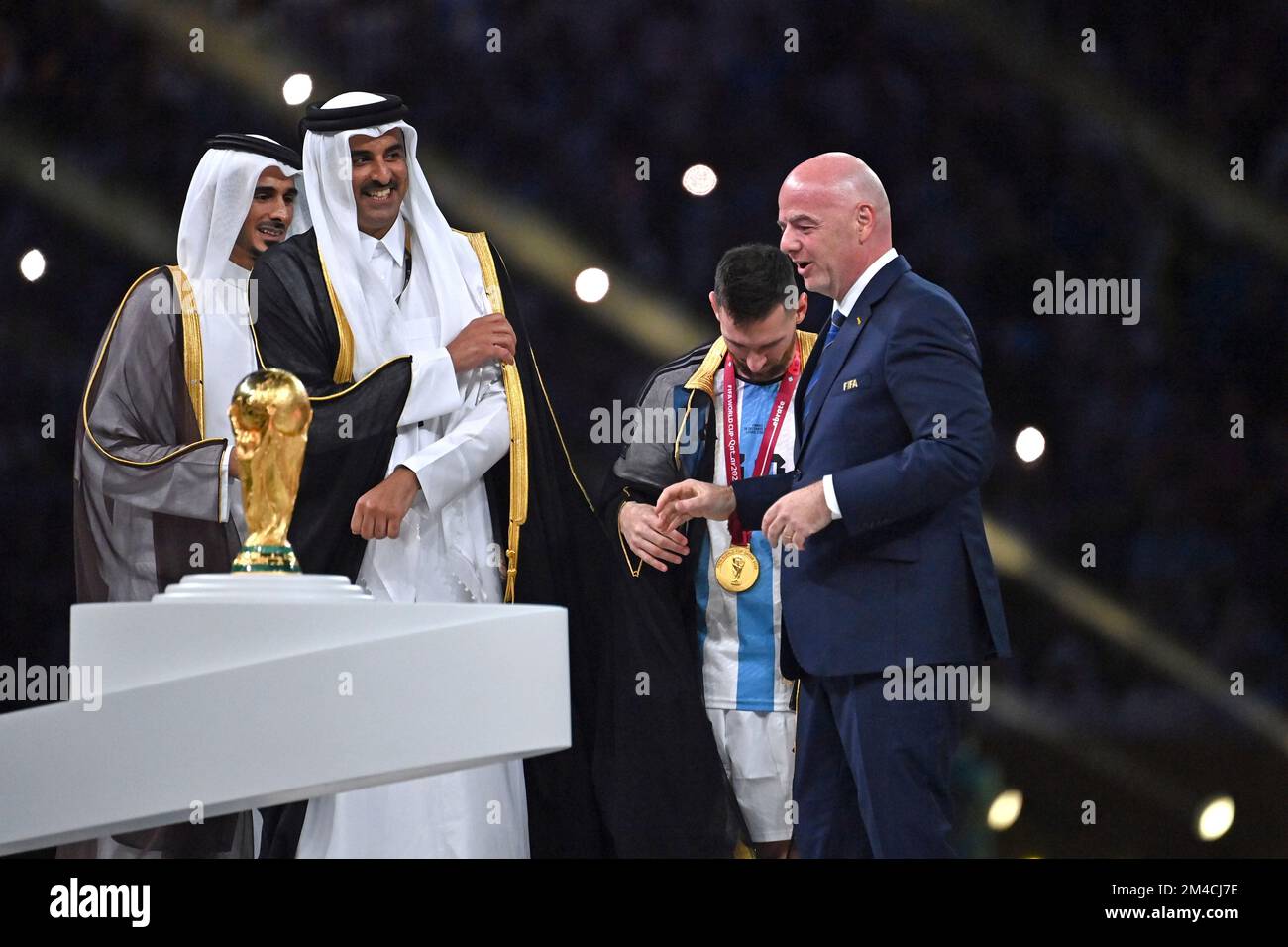 Cérémonie de remise des prix : Emir Tamim bin Hamad Al Thani, président ...