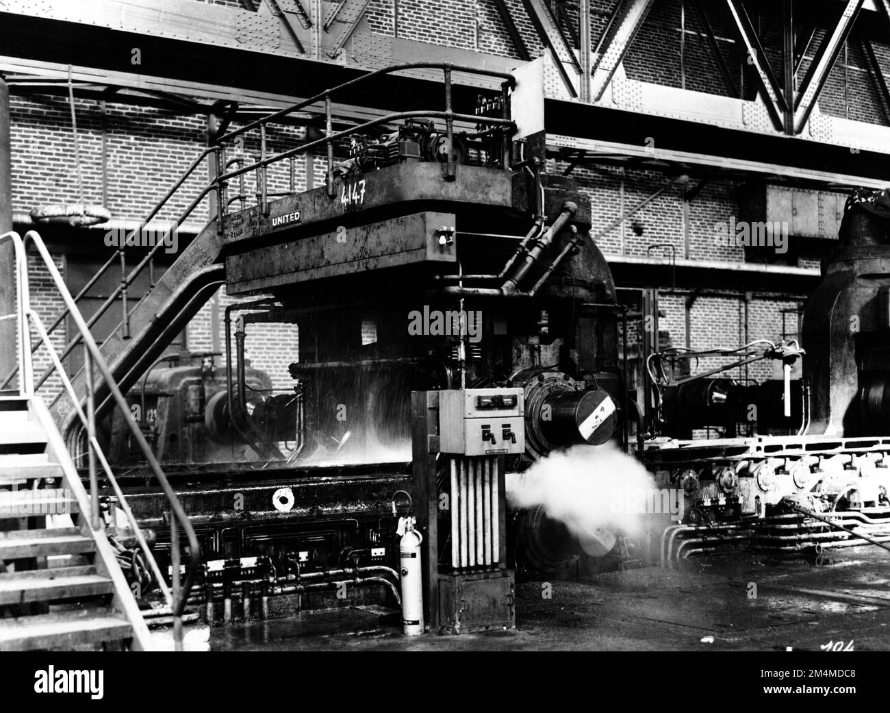 Usine D'acier USINOR - Montatair et Denain. Photographies des ...