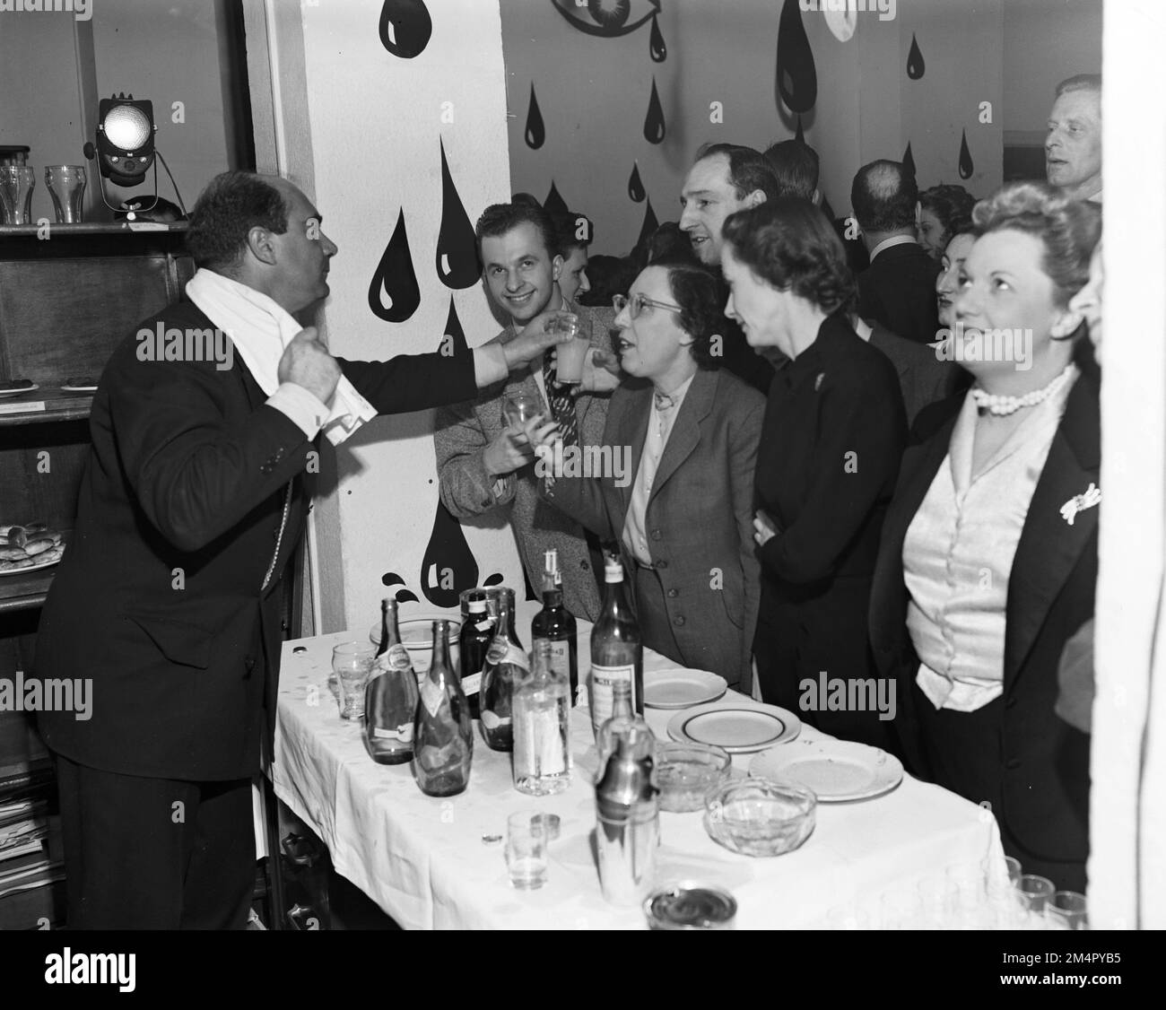 La fête d'adieu d'Eugene Rachlis. Photographies des programmes du Plan ...