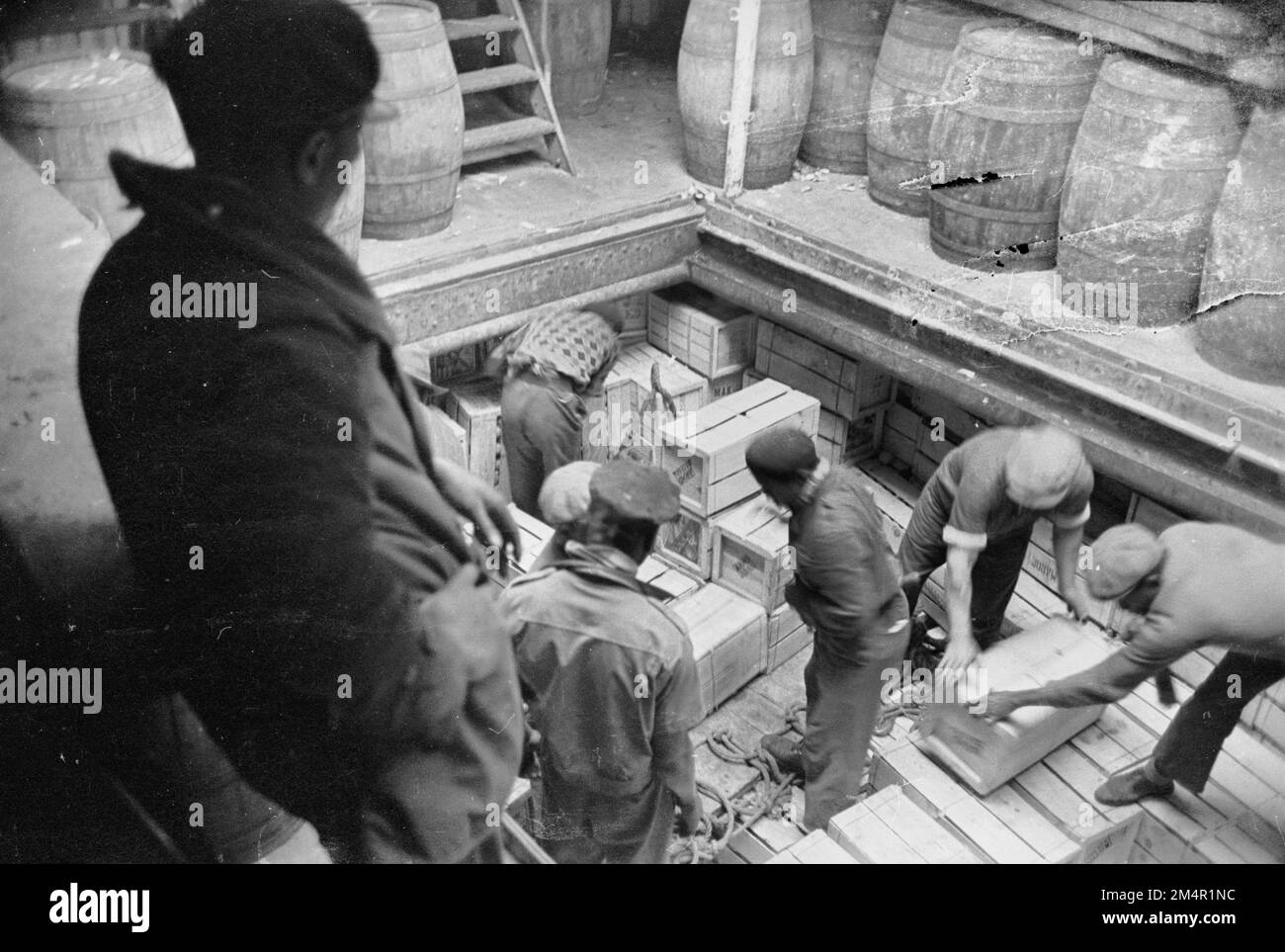 Marseille Docker - nicholas Derybolsky (Magazine Unit Negs ...