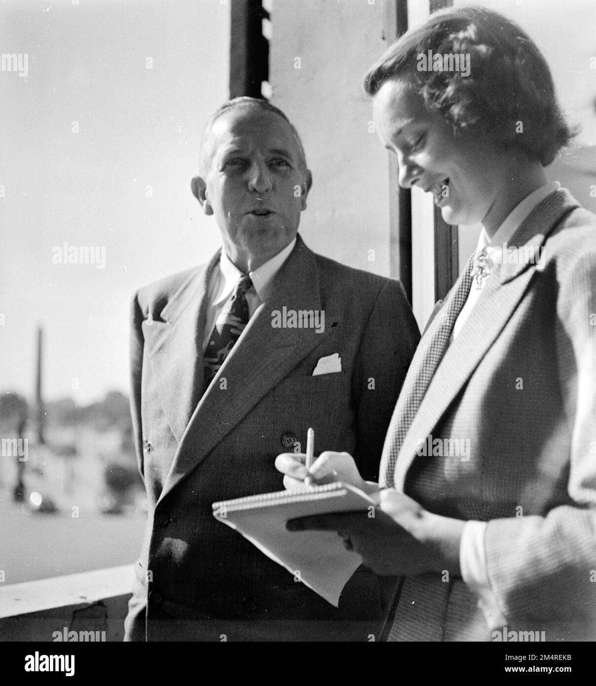 La vie d'un secrétaire de plan Marshall à Paris. Photographies des ...