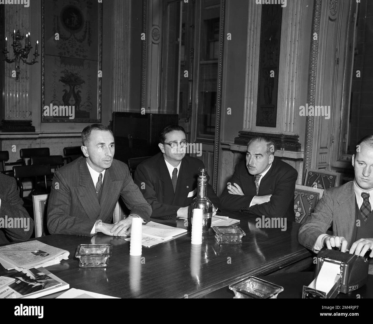 L'ambassadeur Katz présente les représentants de 32 leader aux États ...