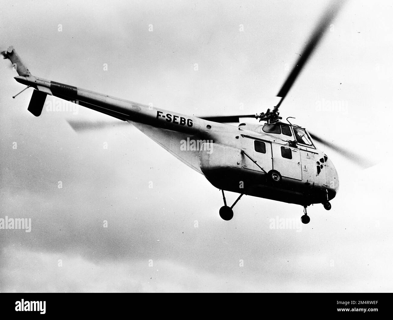 Hélicoptères Sikorsky. Photographies des programmes du Plan Marshall ...