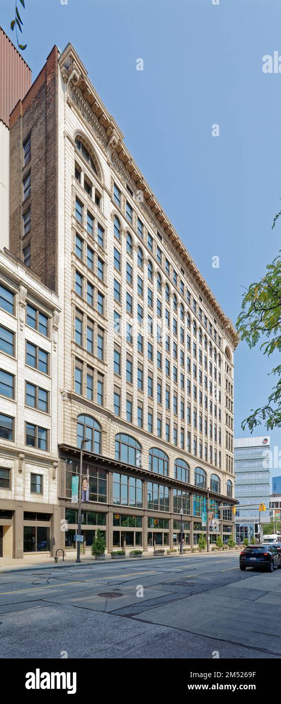 Le Rose Building de 10 étages, revêtu de terre cuite, était le plus ...