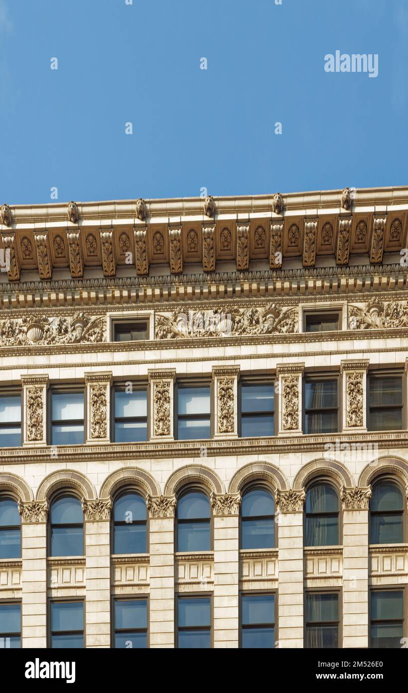 Le Rose Building de 10 étages, revêtu de terre cuite, était le plus ...