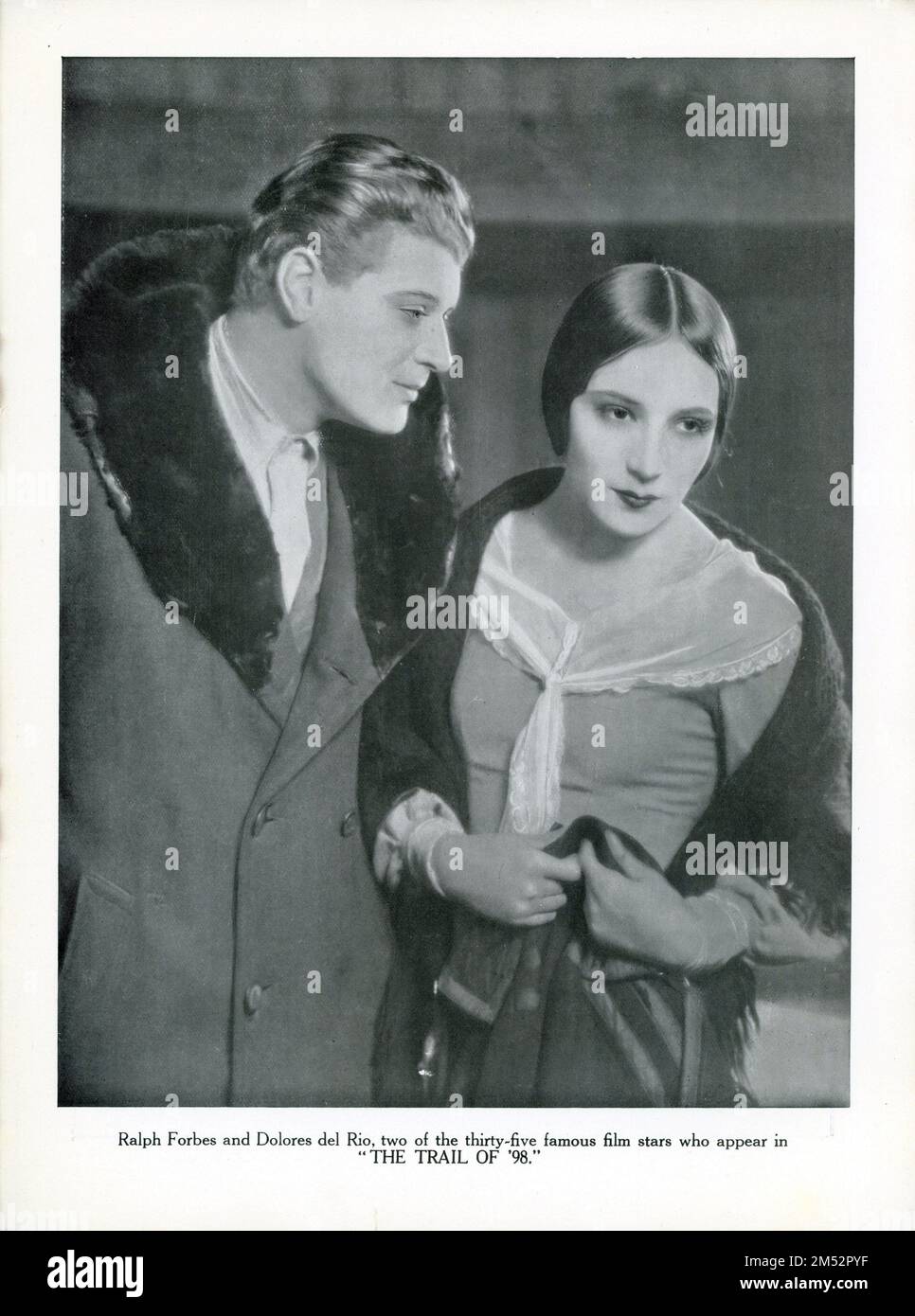 RALPH FORBES et DOLORES DEL RIO dans LA PISTE DE '98 (1928) réalisateur ...