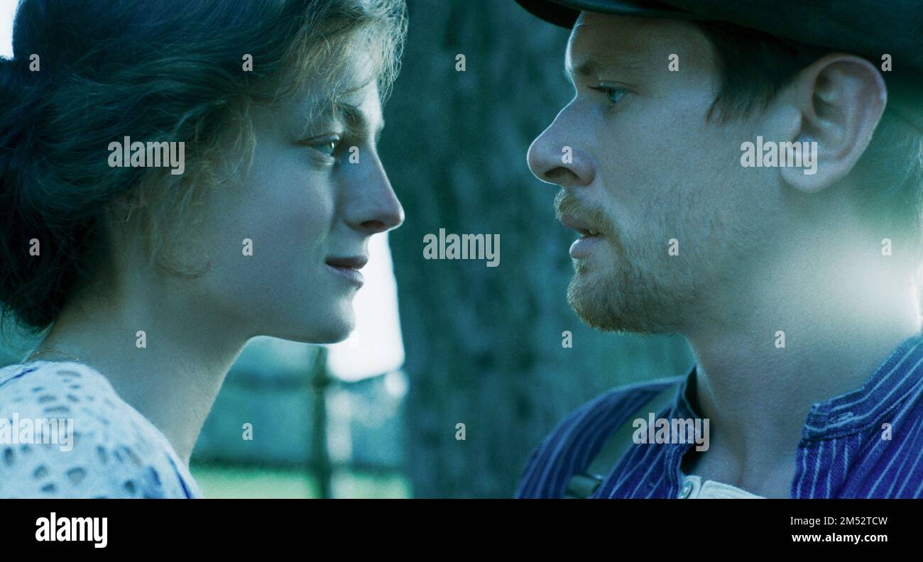 JACK O'CONNELL ET EMMA CORRIN DANS L'AMANT DE LADY CHATTERLEY (2022 ...