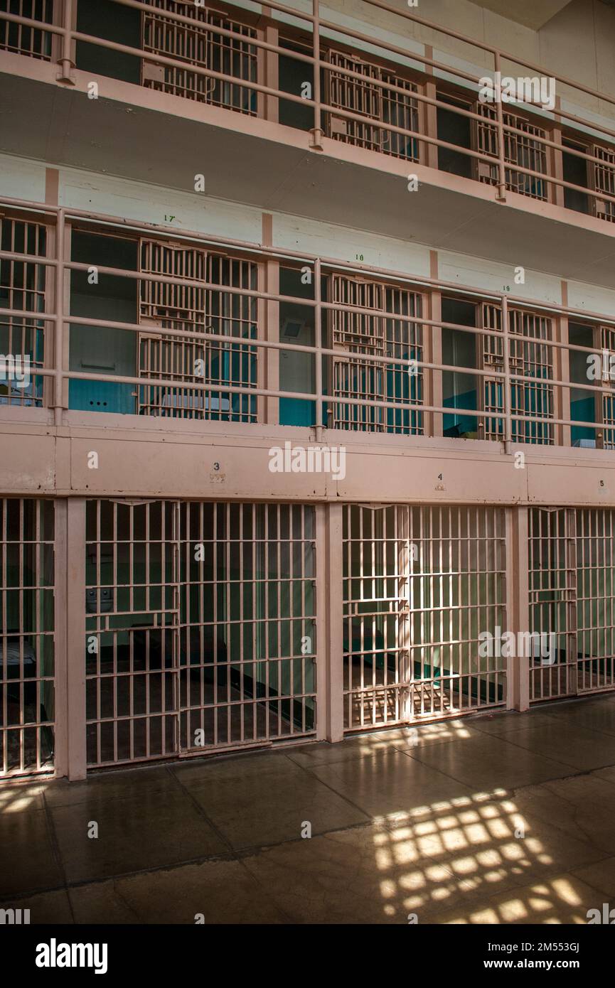 Intérieur d'Alcatraz, la tristement célèbre prison à sécurité maximale ...